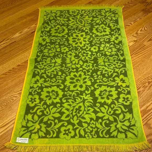 Fashion Manor | Bath | Vintage Fashion Manor Bath Towel | Poshmark